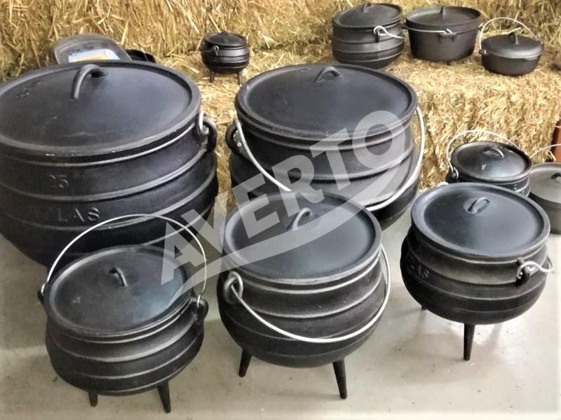 Potjie Kettle, South African Cast Iron Fire Pot, Tripod Cooking Pot ...